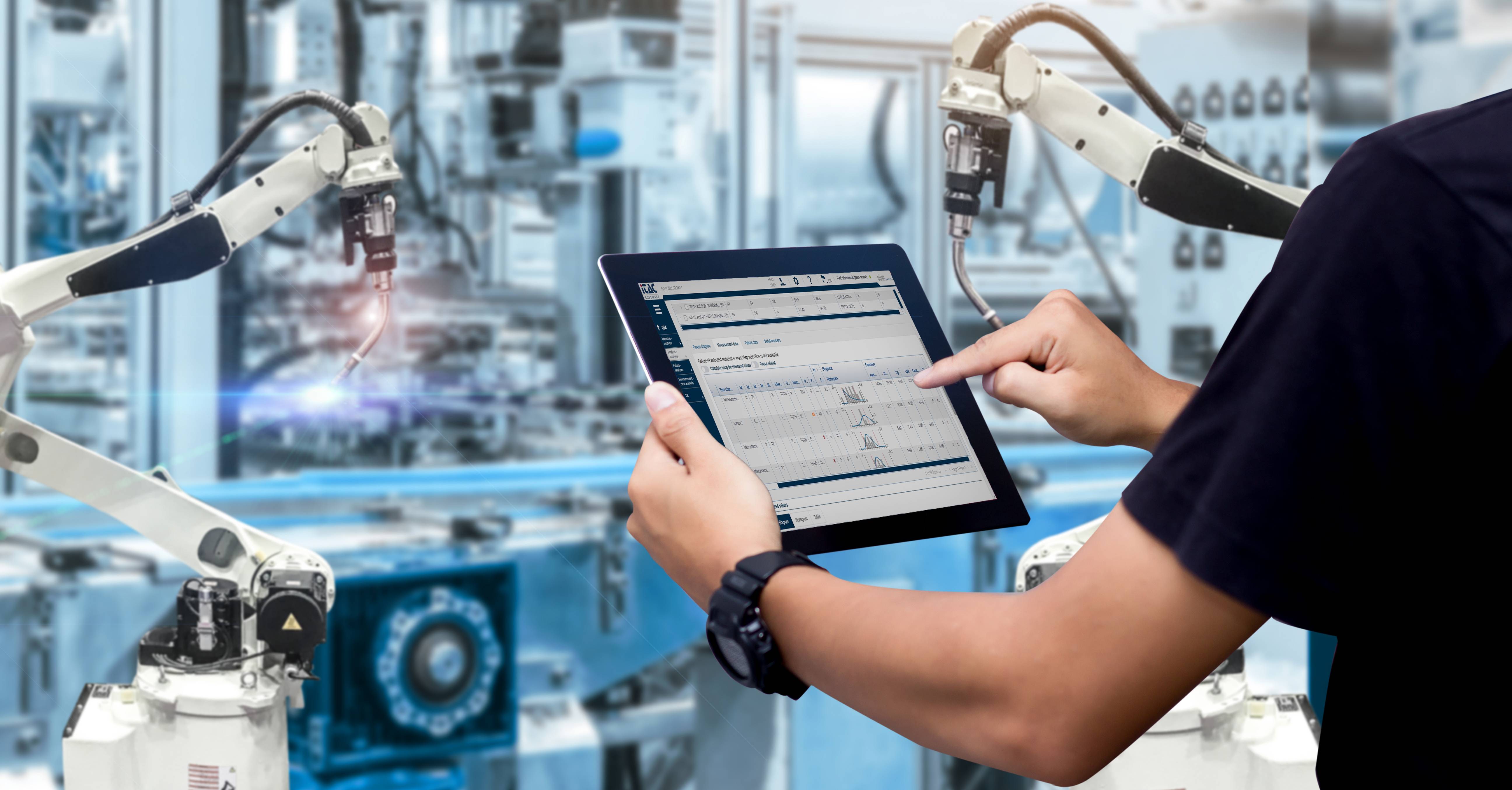 iTAC presents milestone at productronica: MES becomes MOM - iTAC